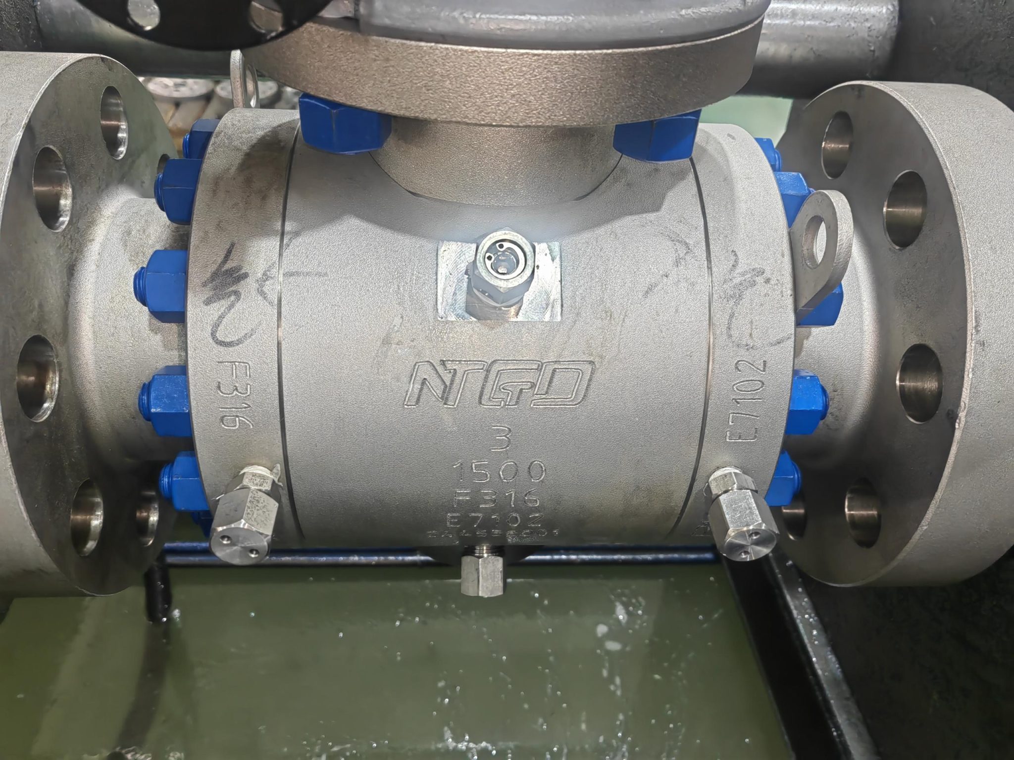 High-Pressure Ball Valves: Key Features and Applications in Industrial ...